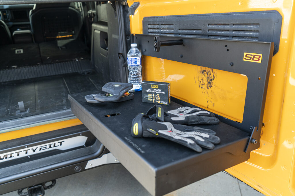 JK/JL/Bronco Tailgate Table - Textured Black - Smittybilt